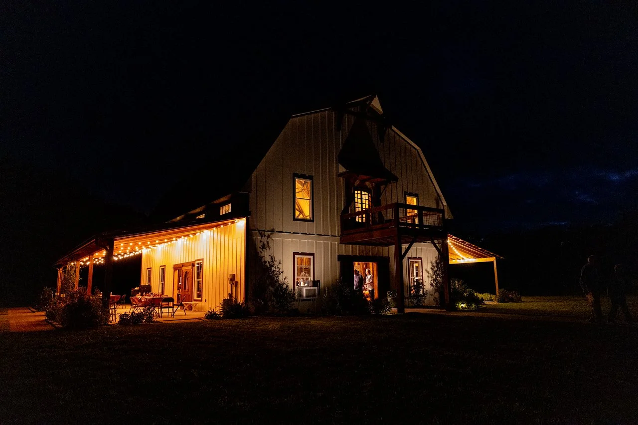 THE COOPER BARN | Book Your Rustic Event Today — Parker Farm and Vineyard