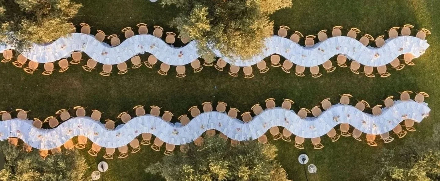 The Ultimate Guide to Serpentine Tables At Your Wedding
