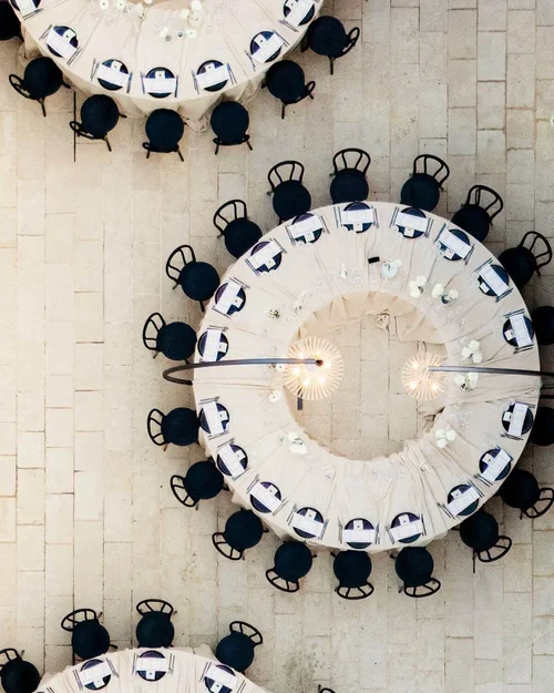 The Ultimate Guide to Serpentine Tables At Your Wedding