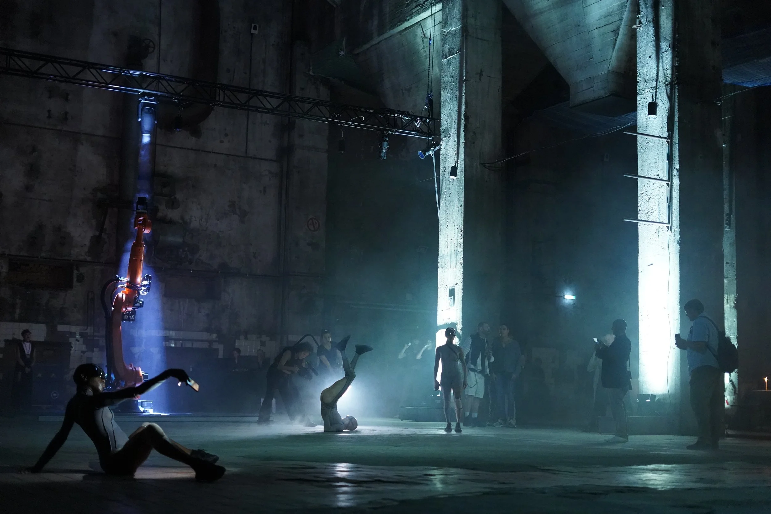 About MONOM — monom