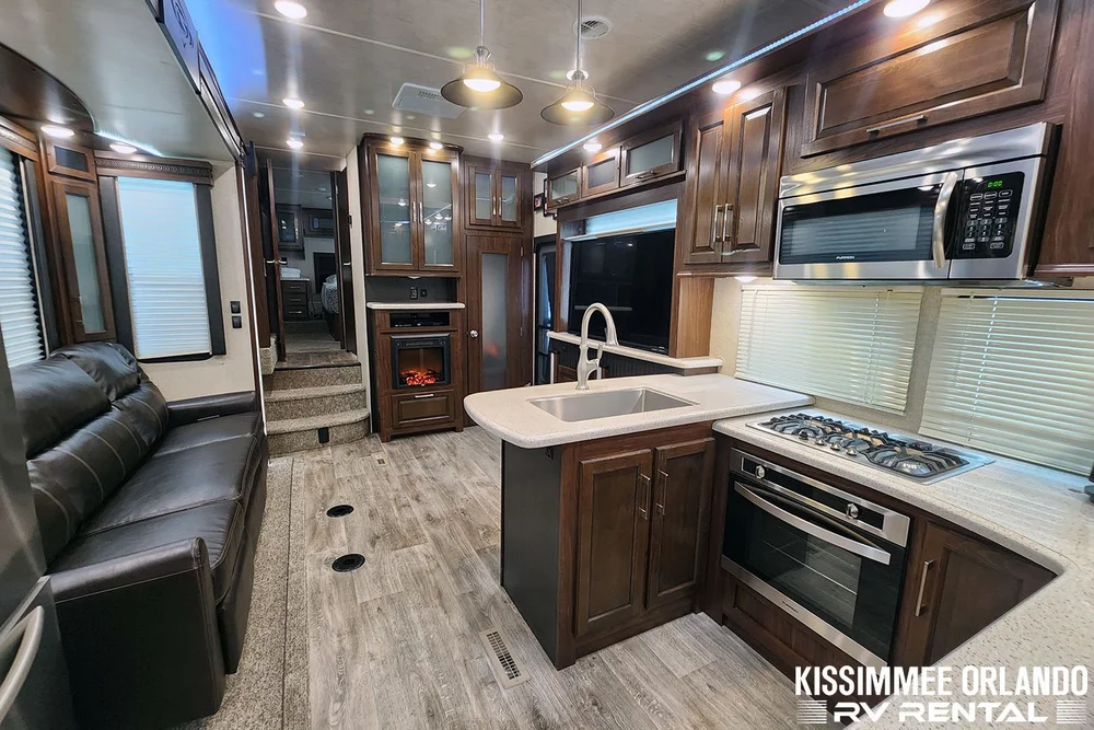 45 ft Cyclone Fifth Wheel Trailer | Kissimmee Orlando RV Rental
