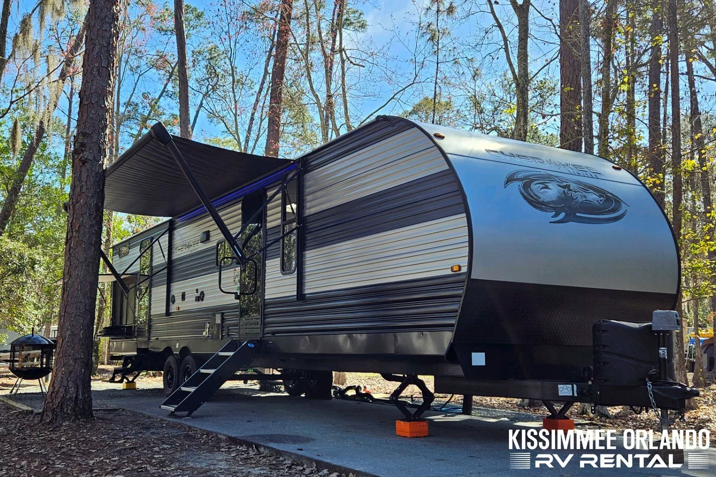 39' Cherokee 324TS Camper at Fort Wilderness | Kissimmee Orlando RV Rental