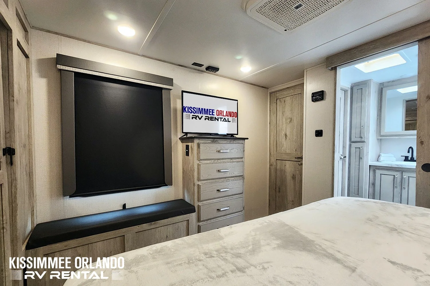 Avalanche 390DS 3 Bedroom Fifth Wheel | Kissimmee Orlando RV and Camper ...