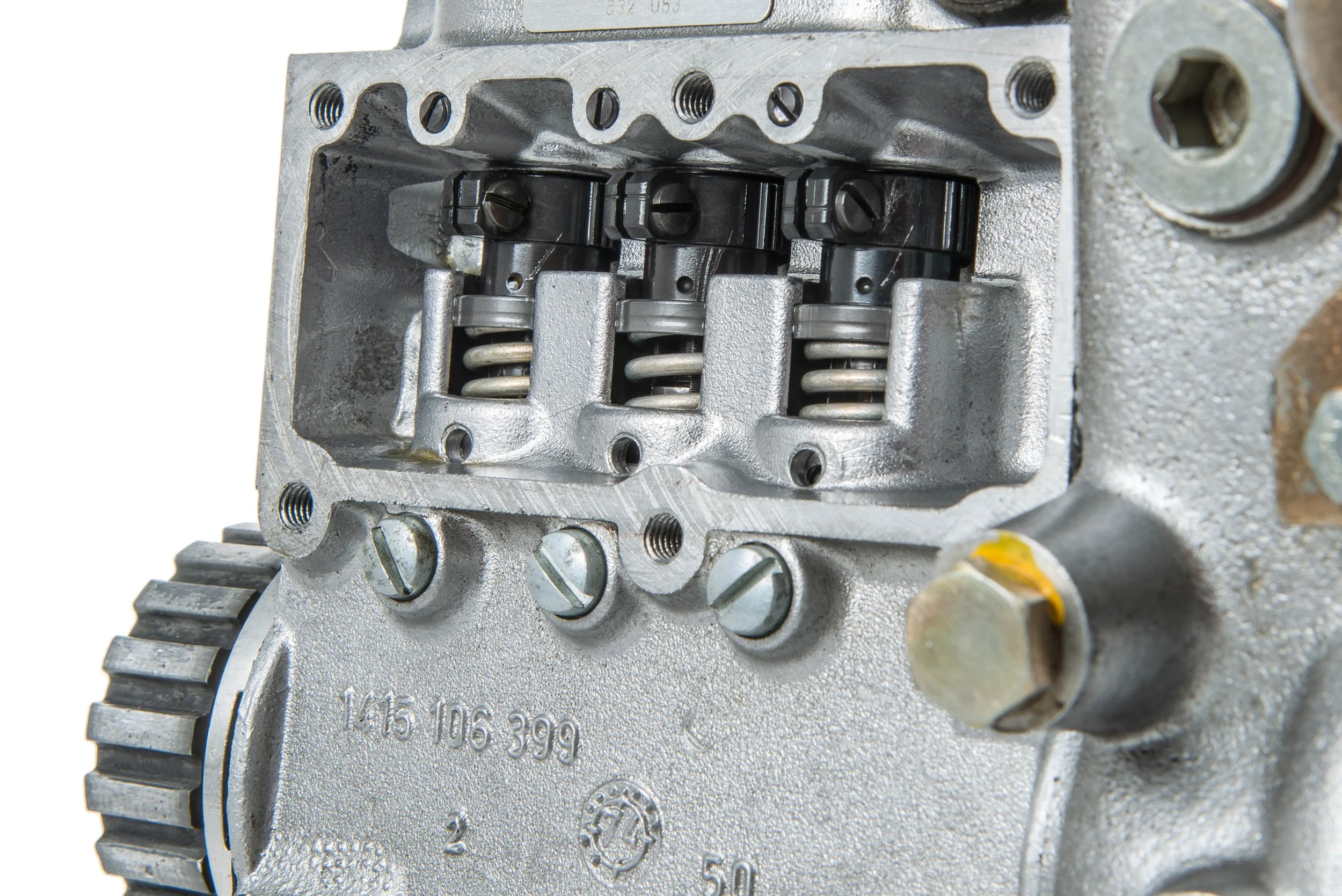 Porsche Mechanical Fuel Injection Pump Anorak for 000 Magazine — Zach ...