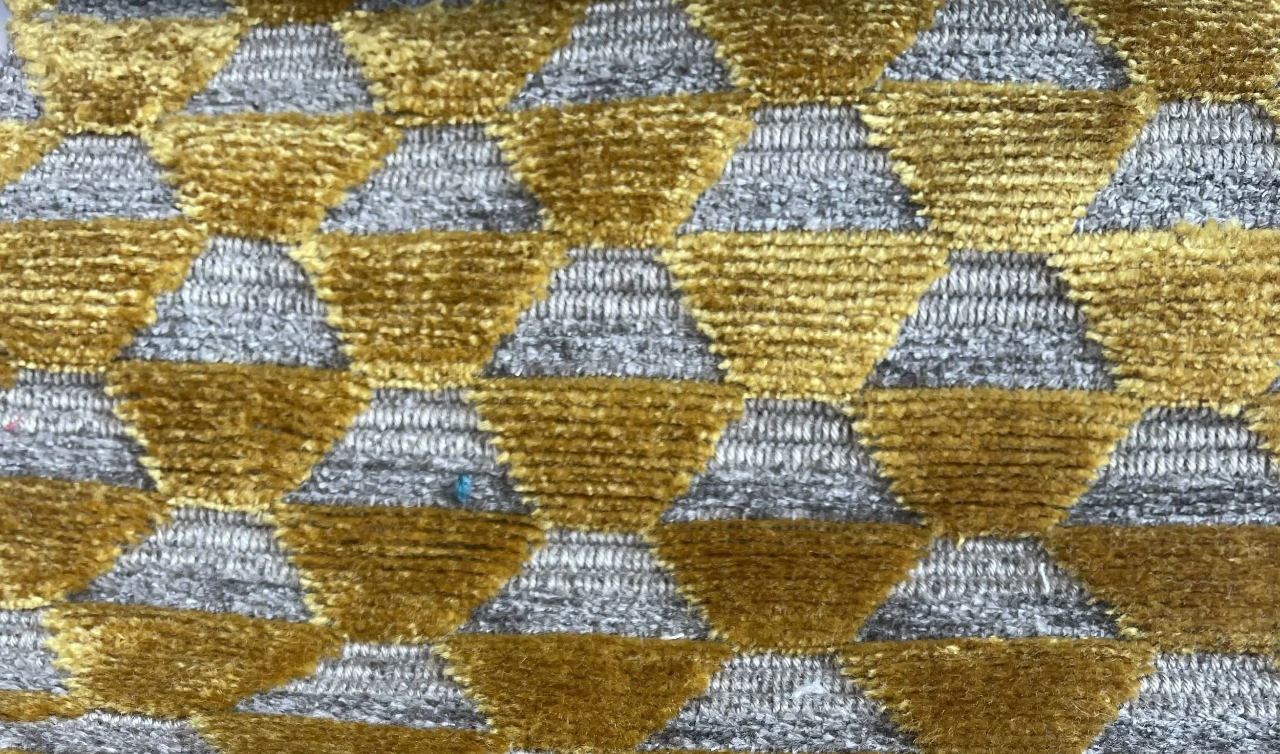 TRIVET COLORS — De Leo Textiles