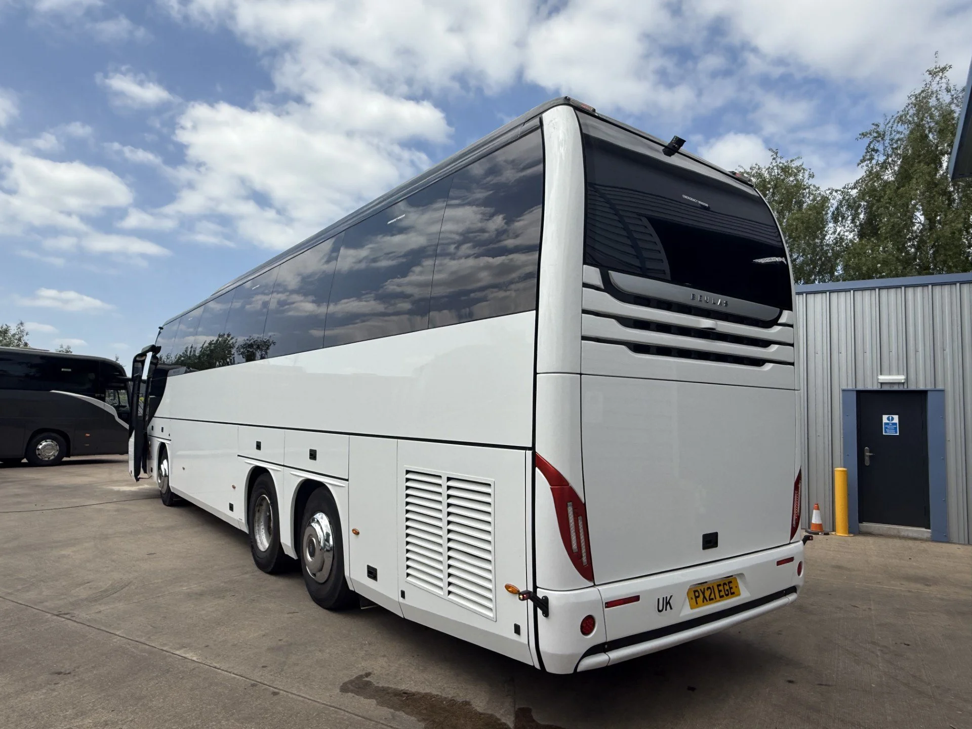 2021 BEULAS AURA 13M DAF TEAM COACH (SOLD) — AD COACH SYSTEMS LTD