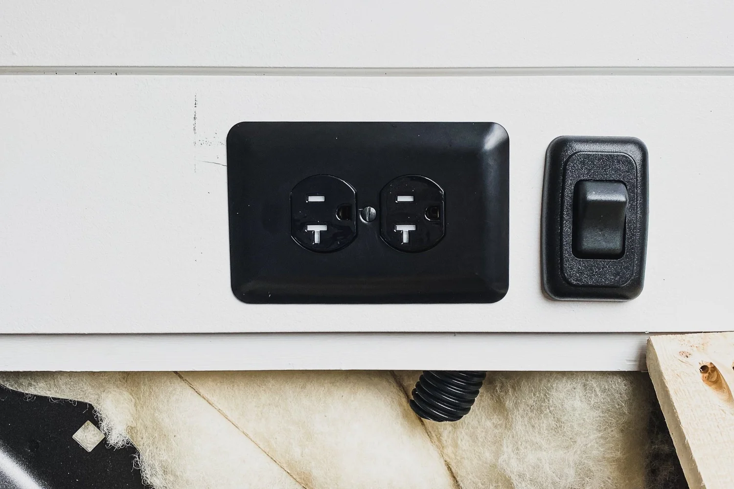 Van Build Electrical System - Why You Should Consider Goal Zero — Trail ...