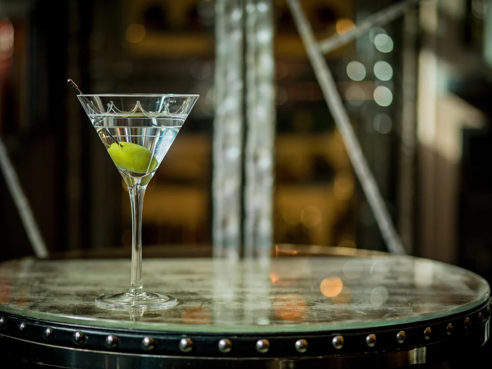 Recipe: The Connaught Martini — The Mayfair Musings