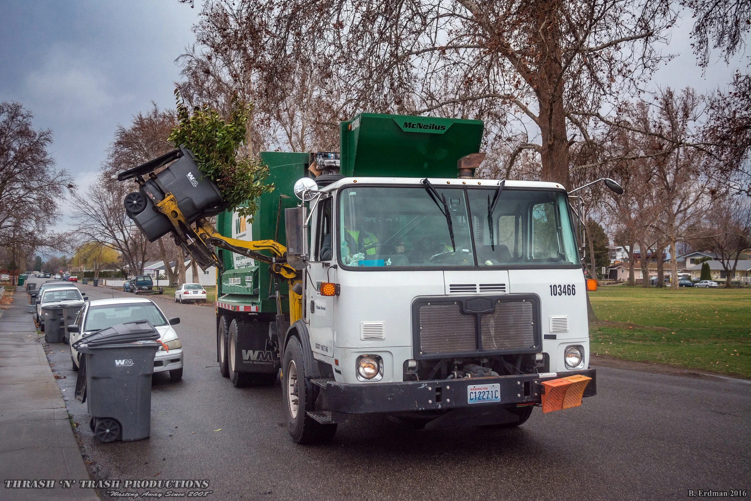 Autocar ACX - McNeilus AutoReach — Thrash 'N' Trash Productions