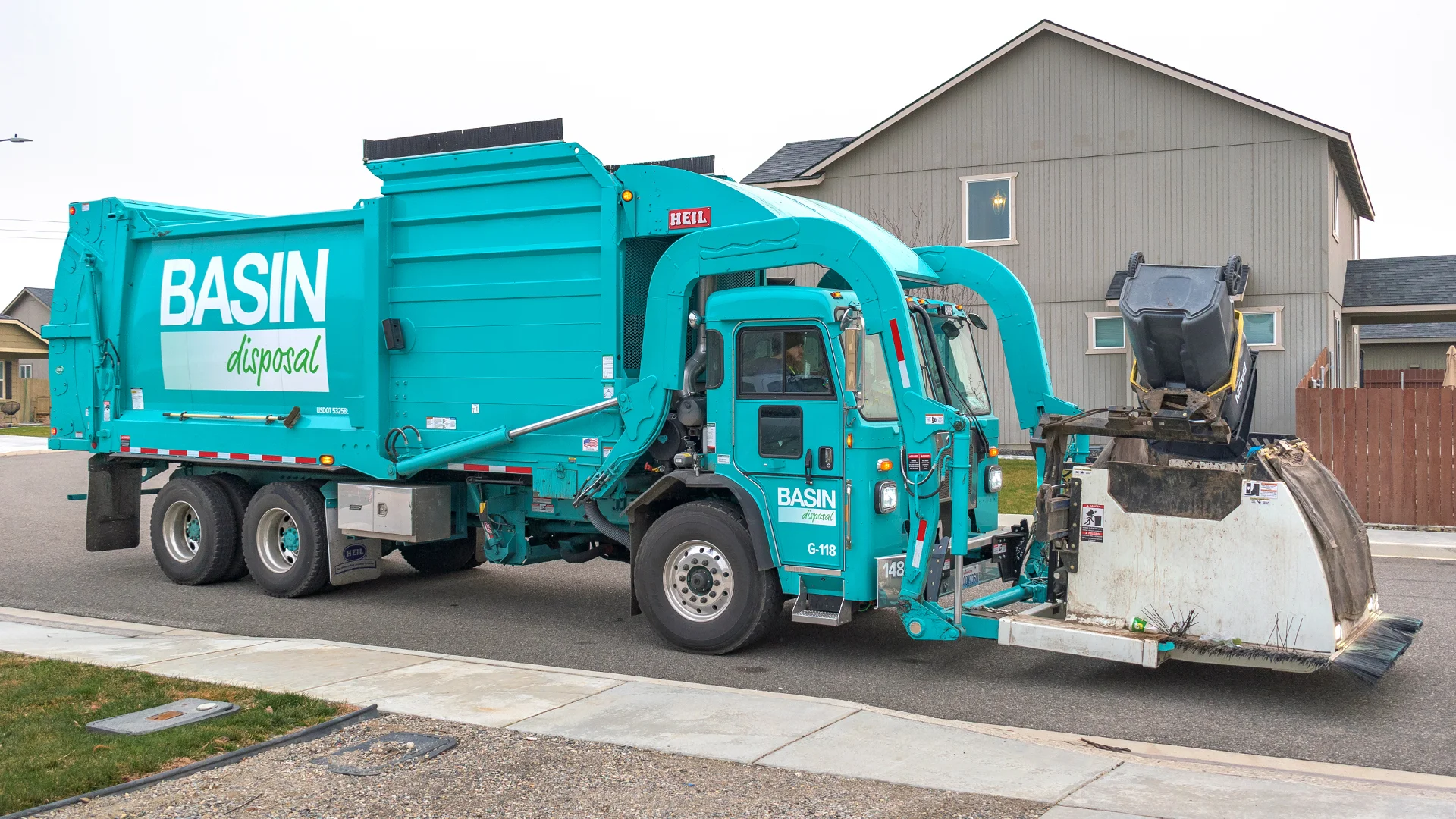 Peterbilt 520 - Heil Half/Pack Freedom w/ The Curotto-Can — Thrash 'N ...