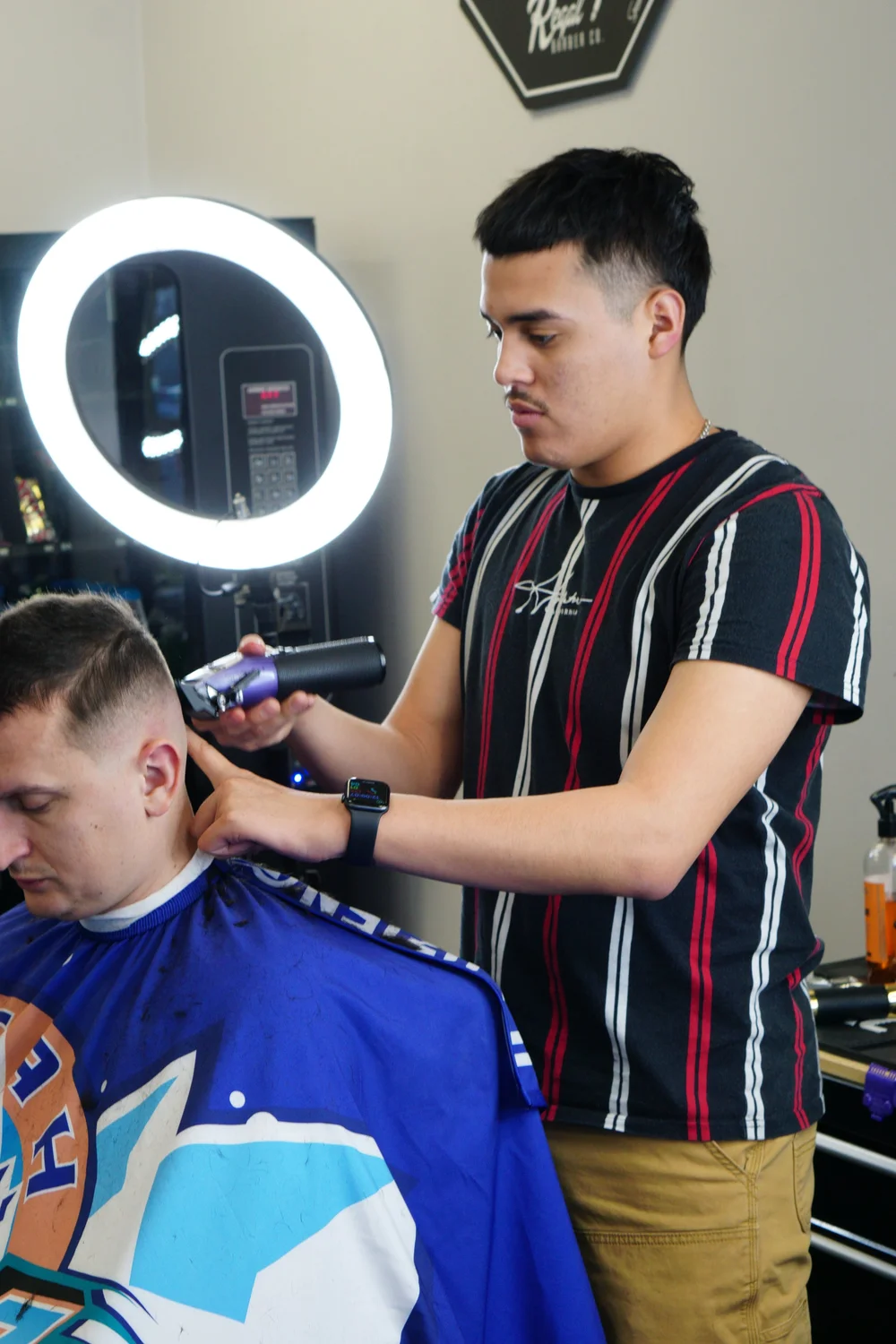 About Us | What Makes Us So Regal — Regal Barber Co.