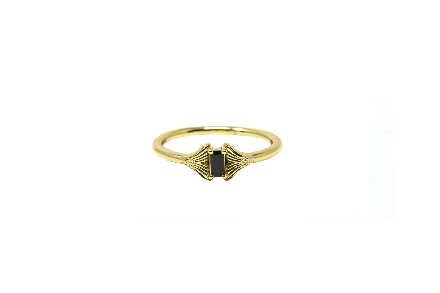 FIN RING- ONYX, GOLD — NASI