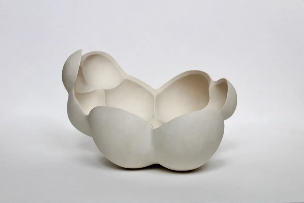 Bio- Zoë Powell Ceramics