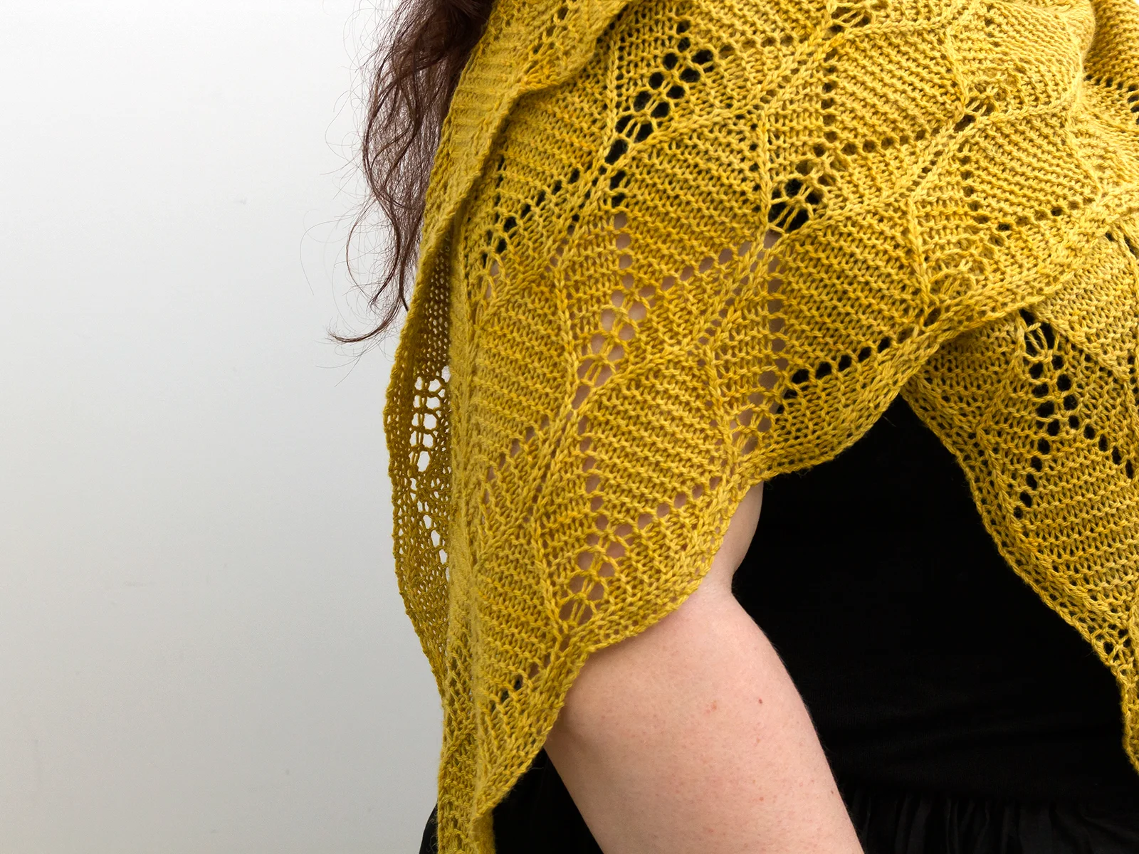 Beeswax Shawl — Baroque Purls