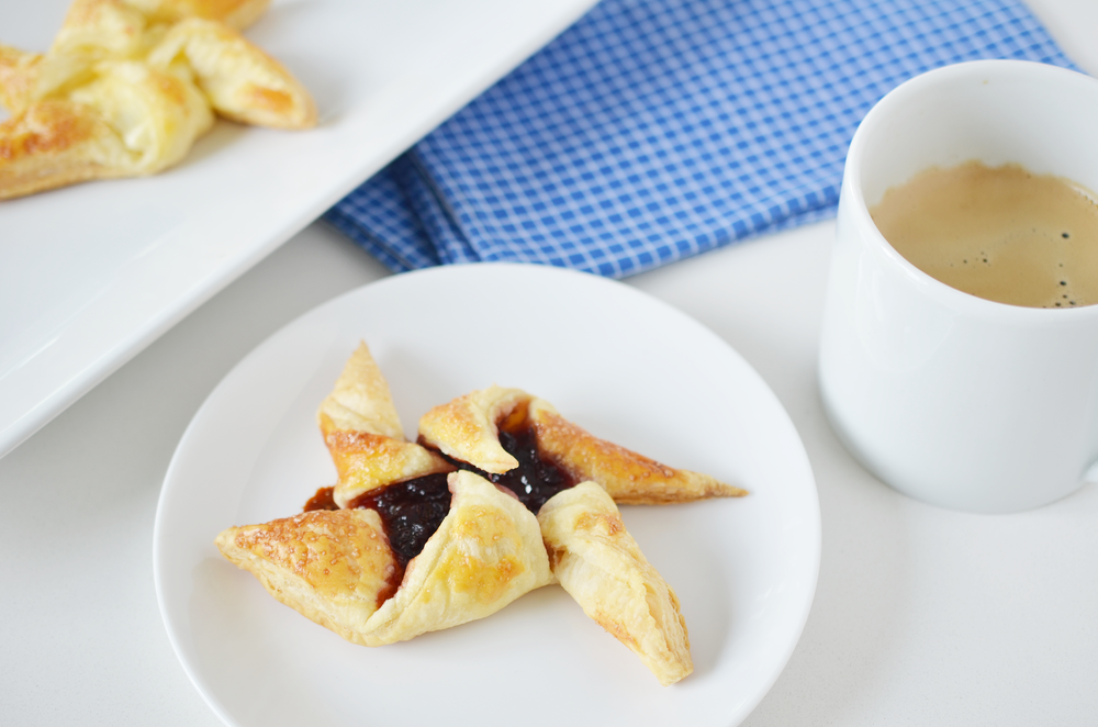 Homemade (3 ingredient!) Danishes — Alexandra Hedin | Family Friendly ...