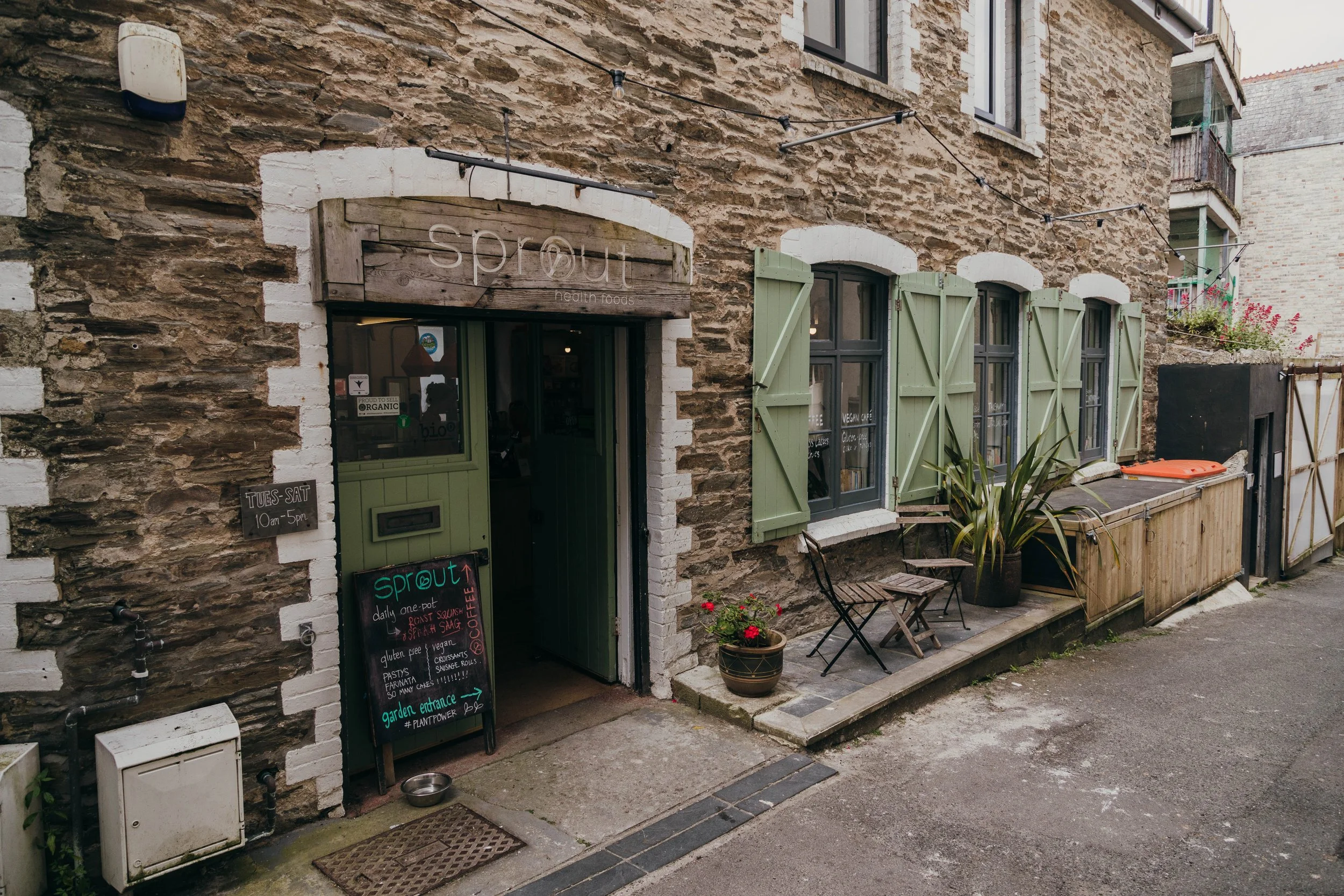 Ultimate Newquay Food guide | Best Restaurants and Cafés — Finding Our ...