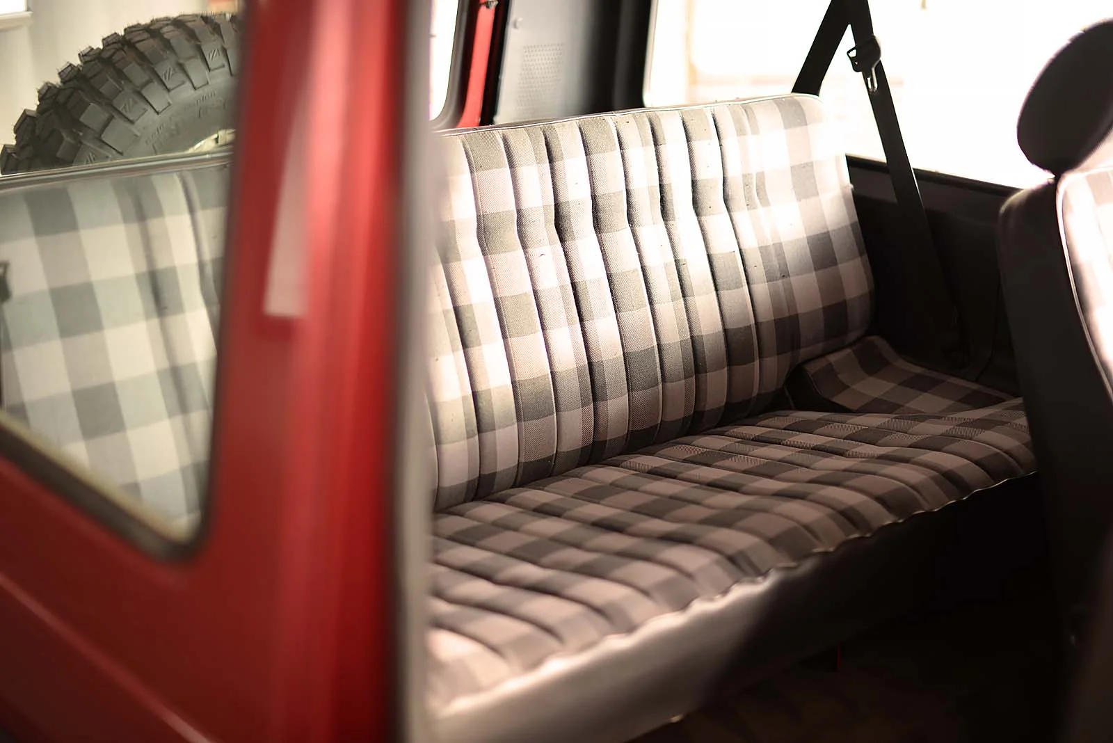 1986 Mercedes-Benz 300GD - Commonwealth Classics