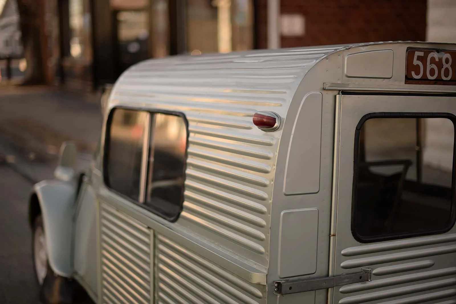 1968 Citroen 2CV AZU - Commonwealth Classics