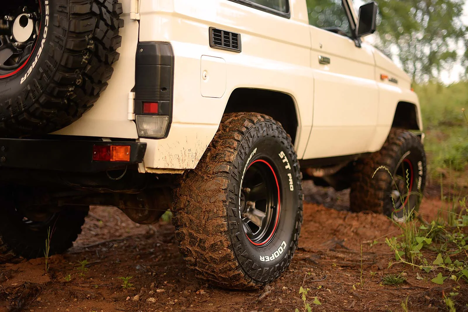 1990 Toyota LJ70 Land Cruiser - Commonwealth Classics