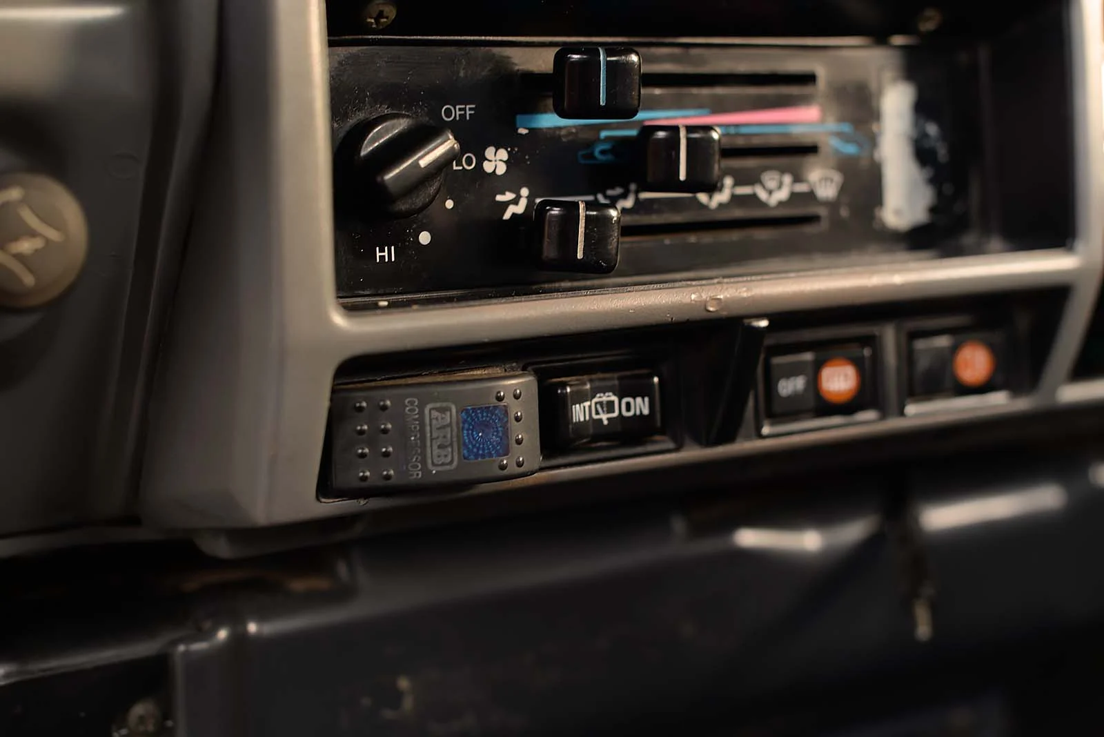 1990 Toyota LJ70 Land Cruiser - Commonwealth Classics