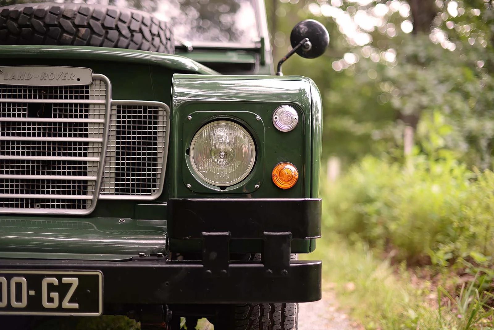 1974 Land Rover Series-III 88 - Commonwealth Classics