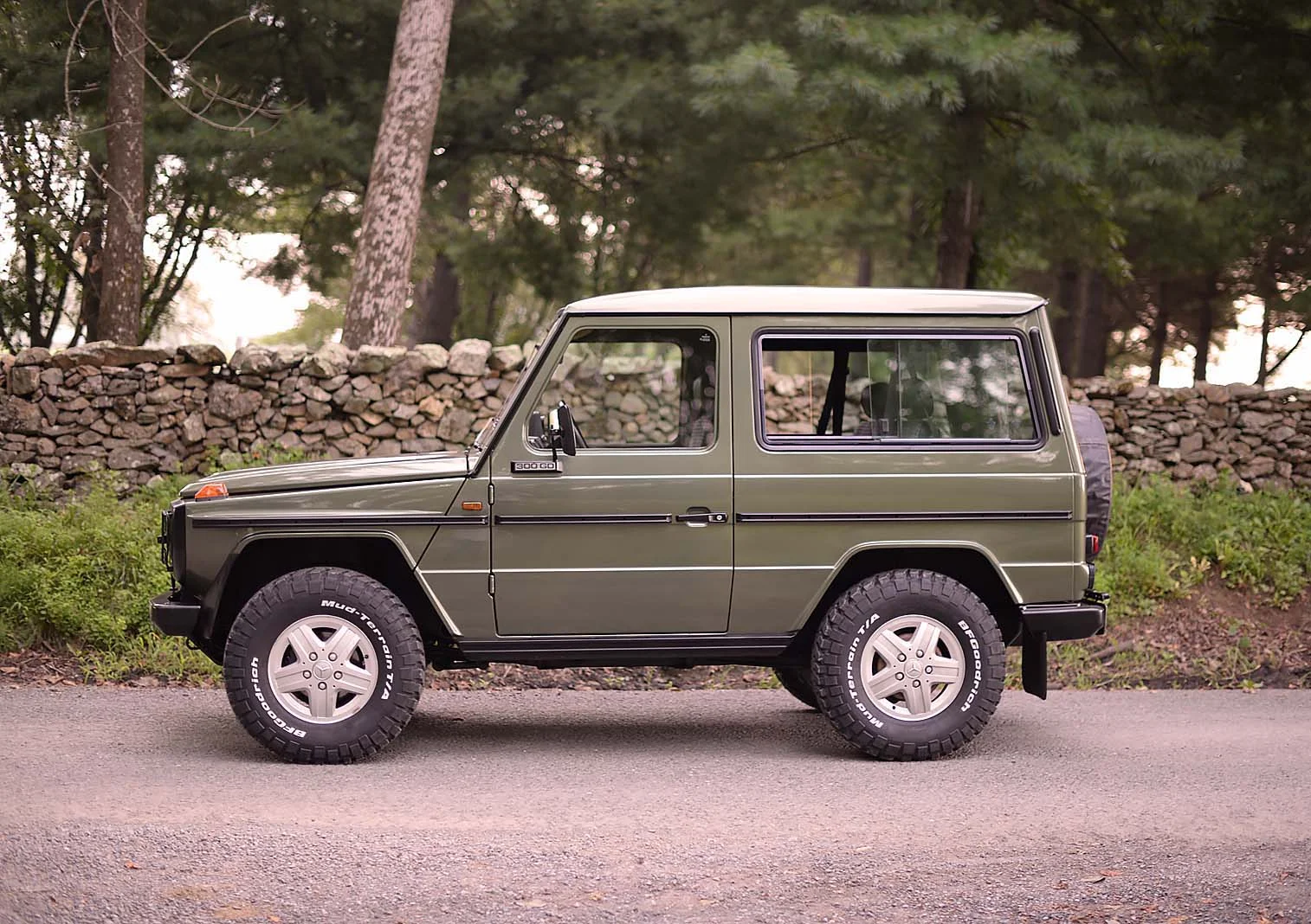 1984 Mercedes-Benz 300GD - Commonwealth Classics