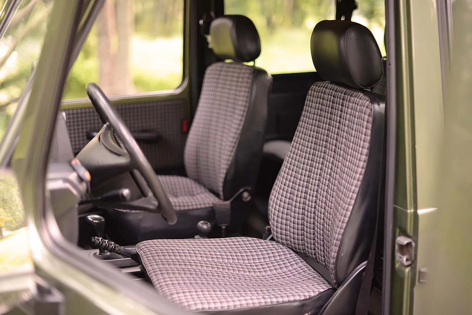 1984 Mercedes-Benz 300GD - Commonwealth Classics