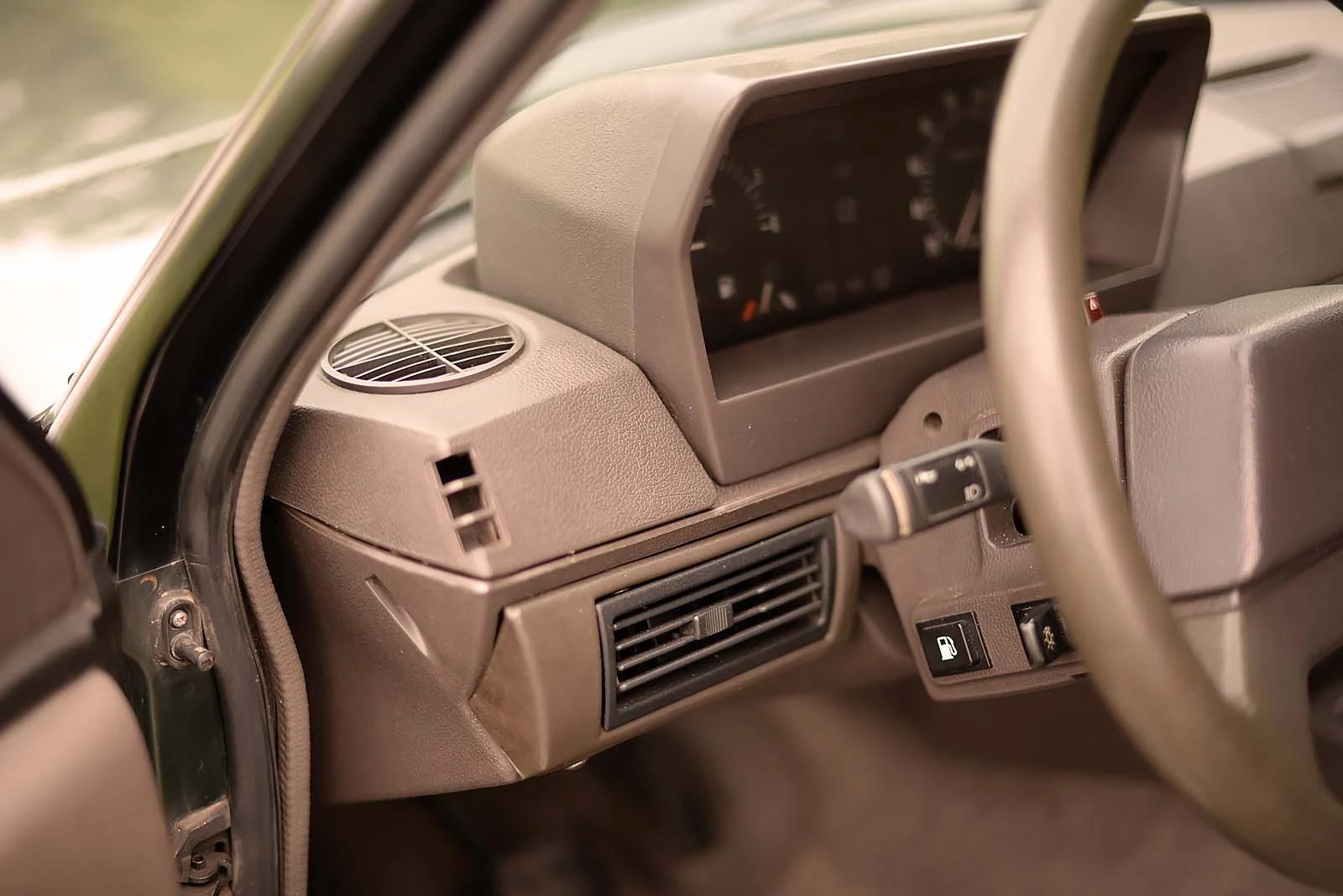 1993 Land Rover, Range Rover Classic - Commonwealth Classics