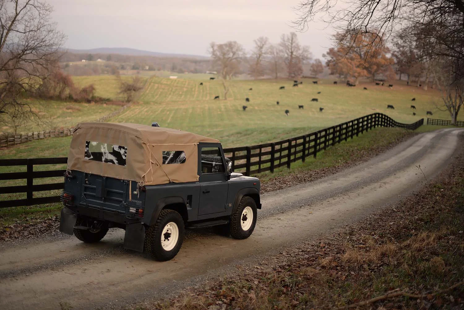 1991 Land Rover Defender 90 - Commonwealth Classics