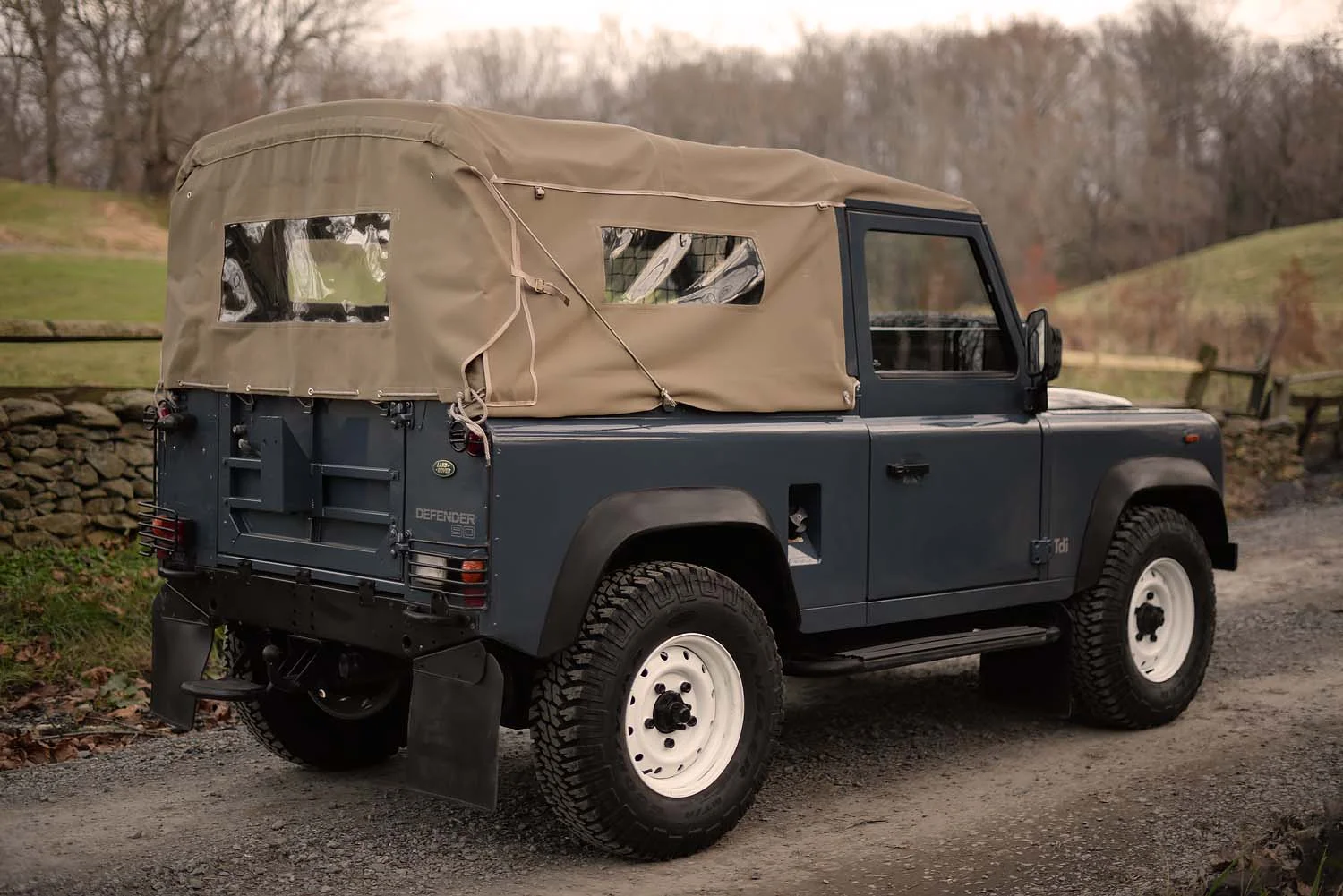 1991 Land Rover Defender 90 - Commonwealth Classics