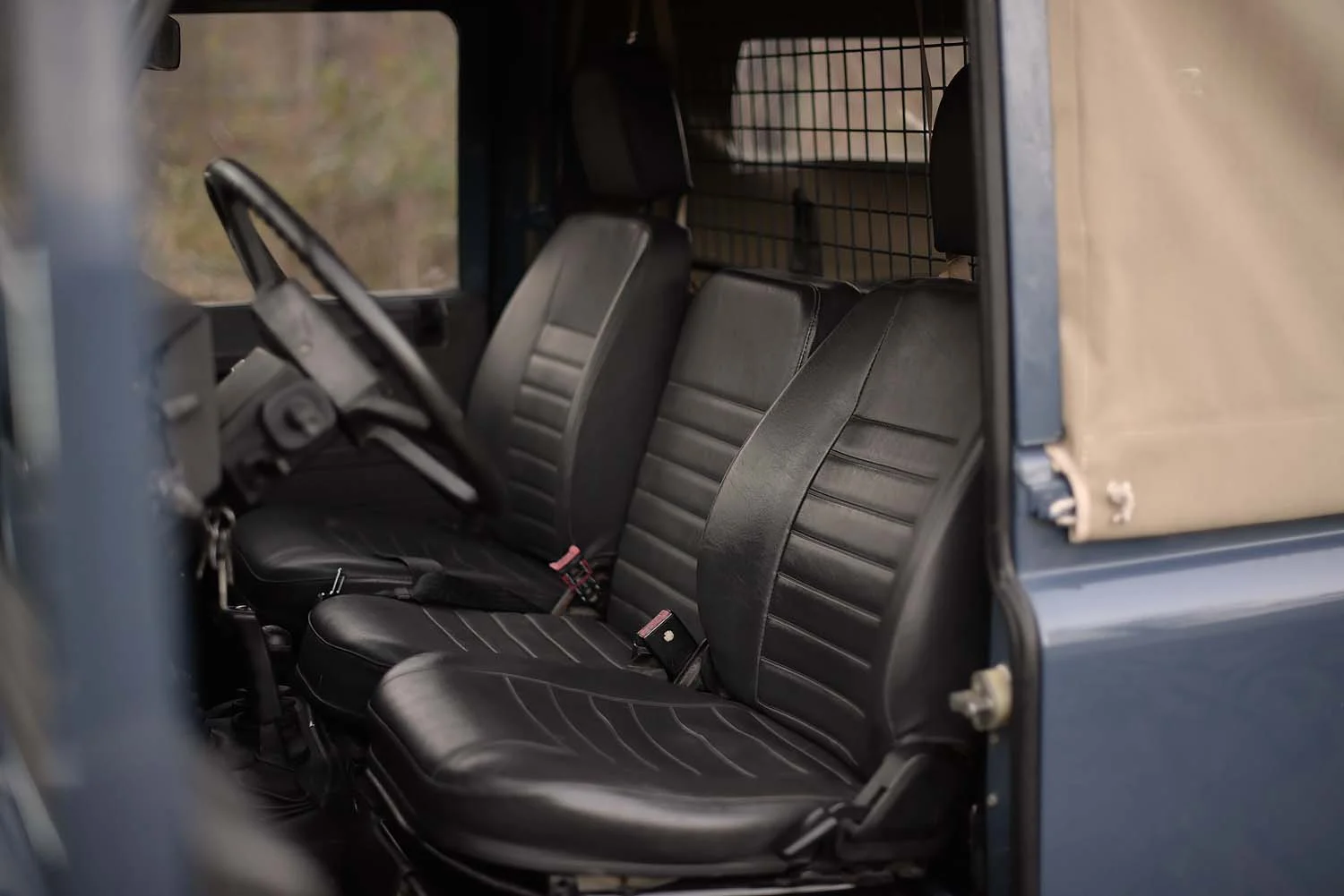 1991 Land Rover Defender 90 - Commonwealth Classics