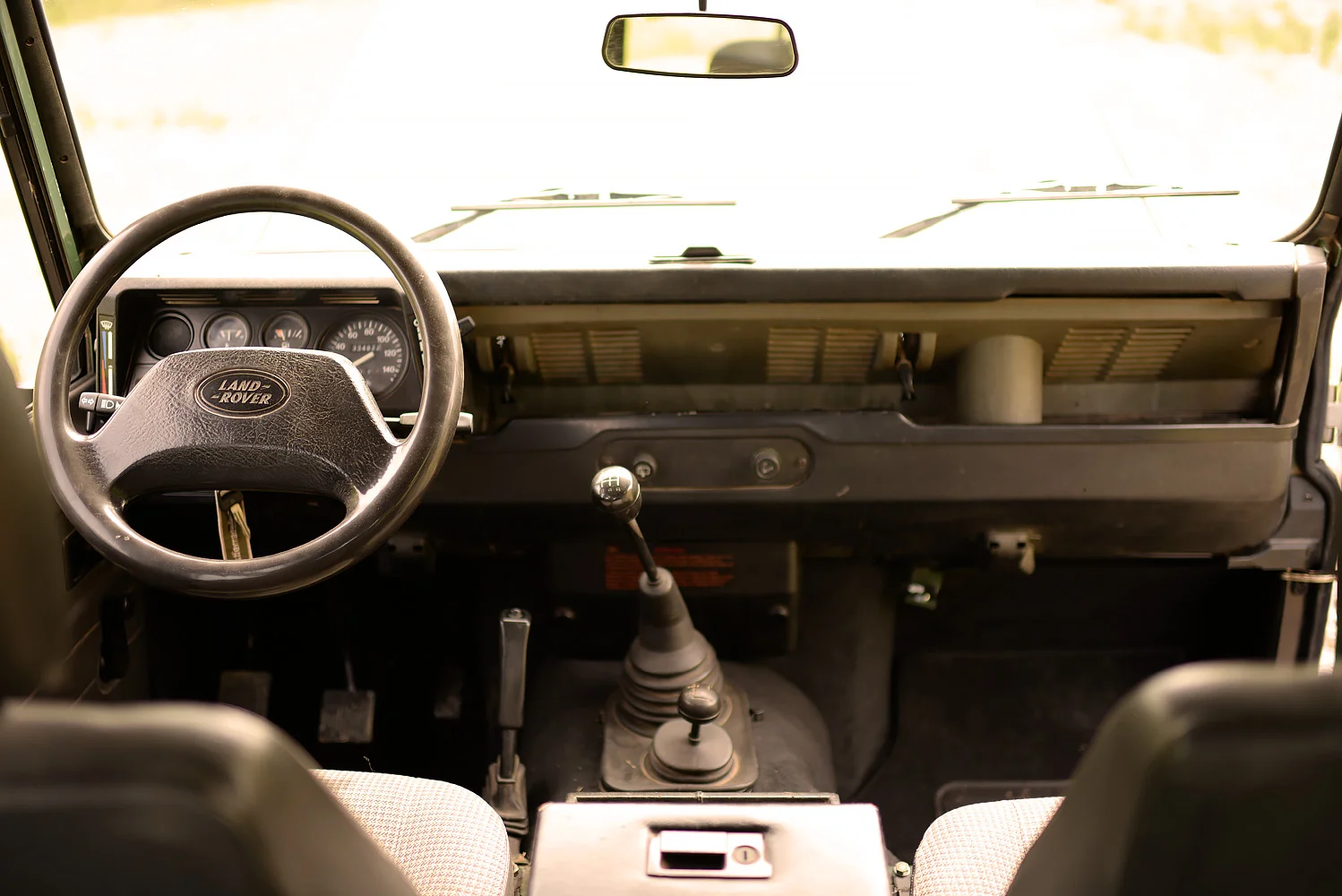 1994 Land Rover Defender 90 - Commonwealth Classics