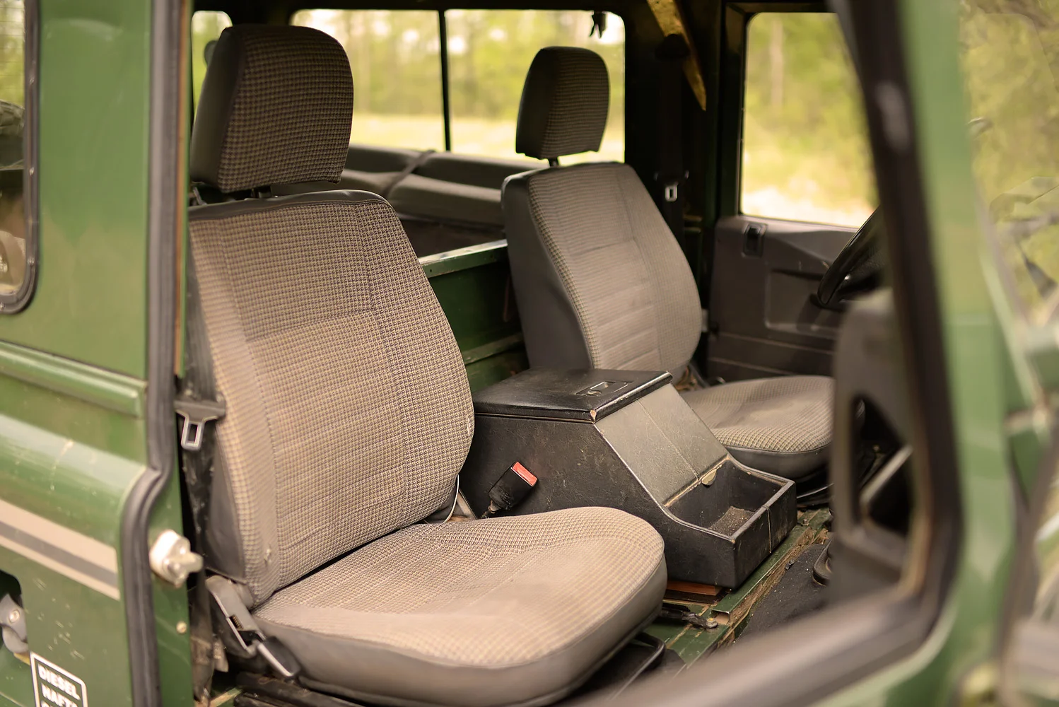 1994 Land Rover Defender 90 - Commonwealth Classics