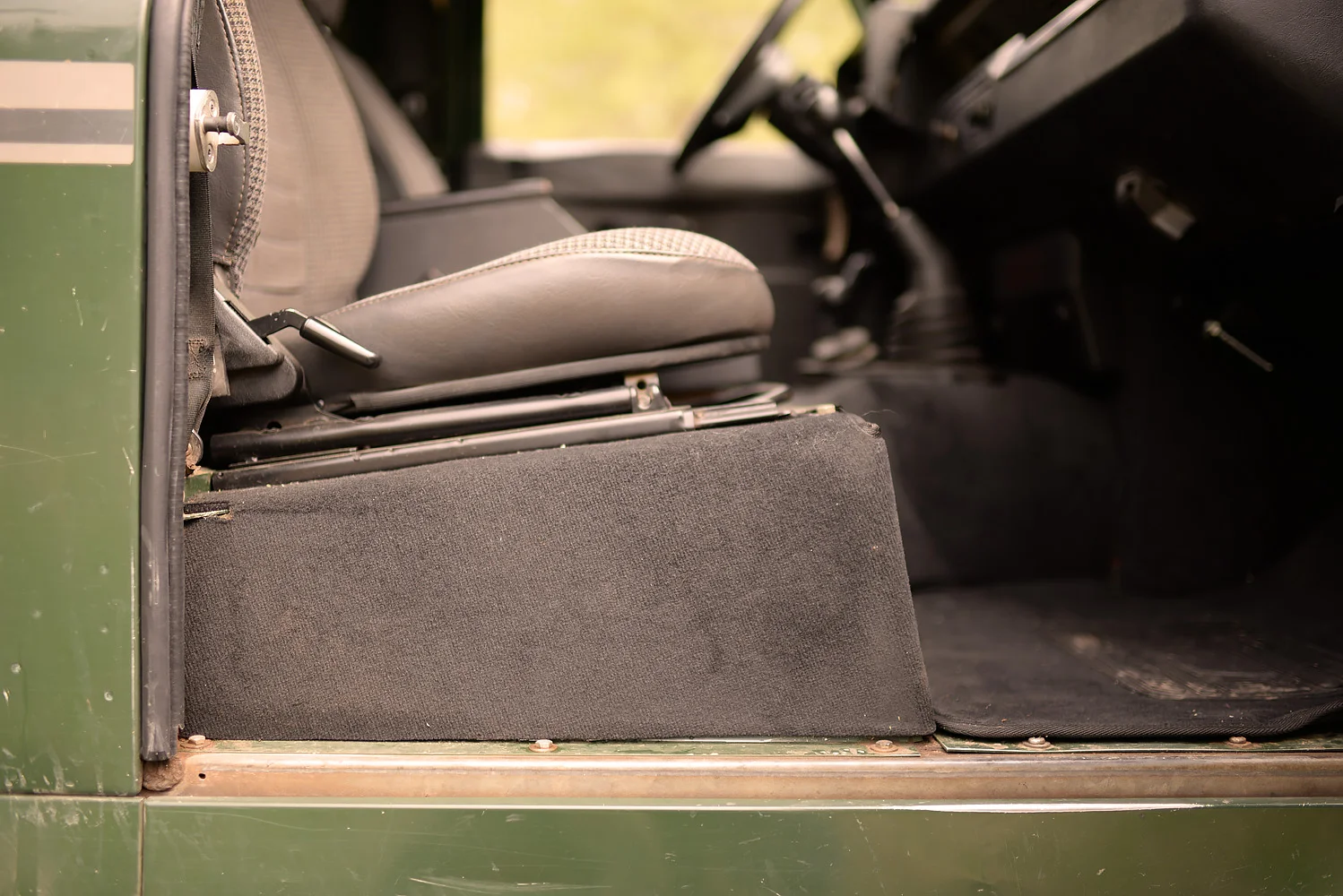 1994 Land Rover Defender 90 - Commonwealth Classics