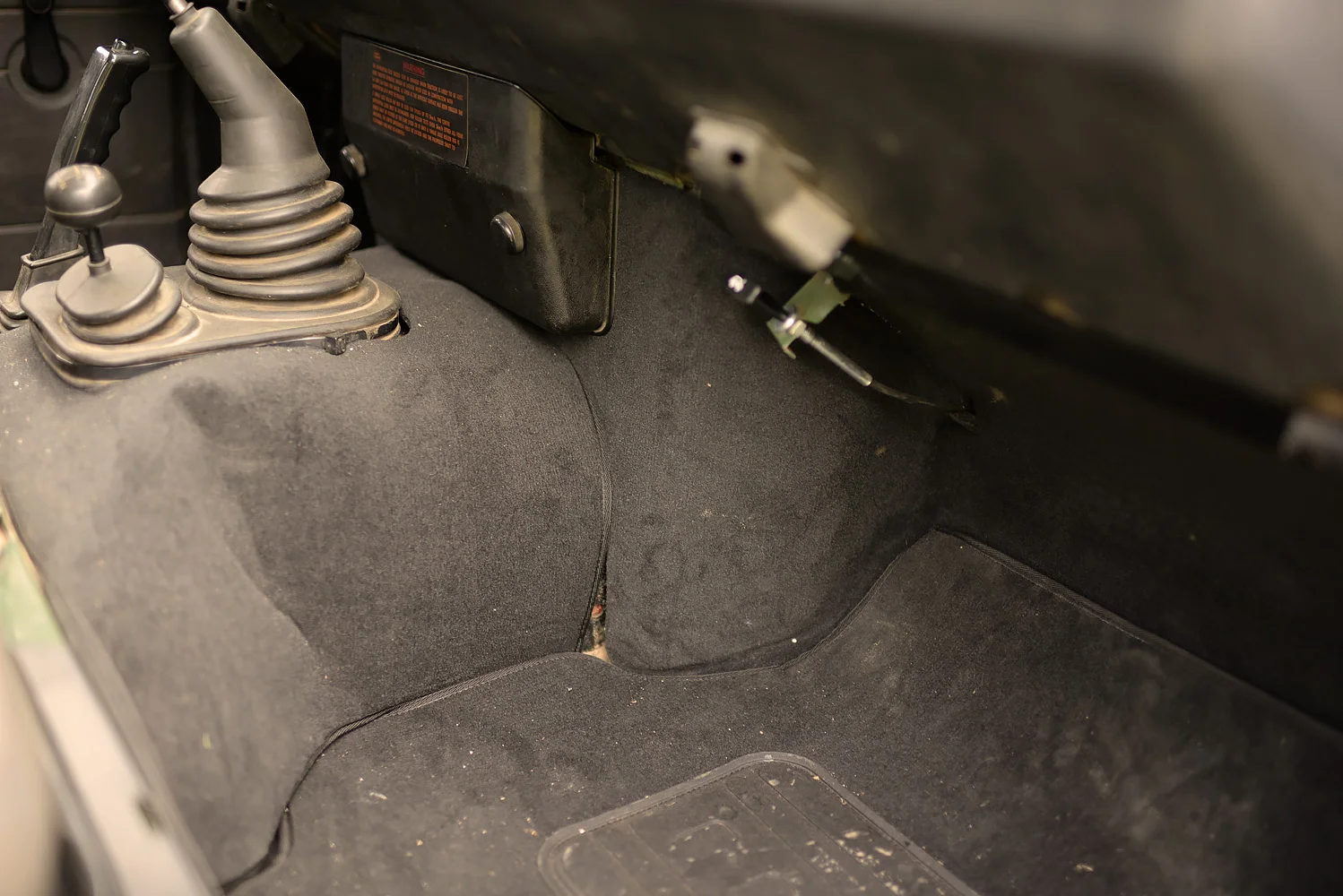 1994 Land Rover Defender 90 - Commonwealth Classics