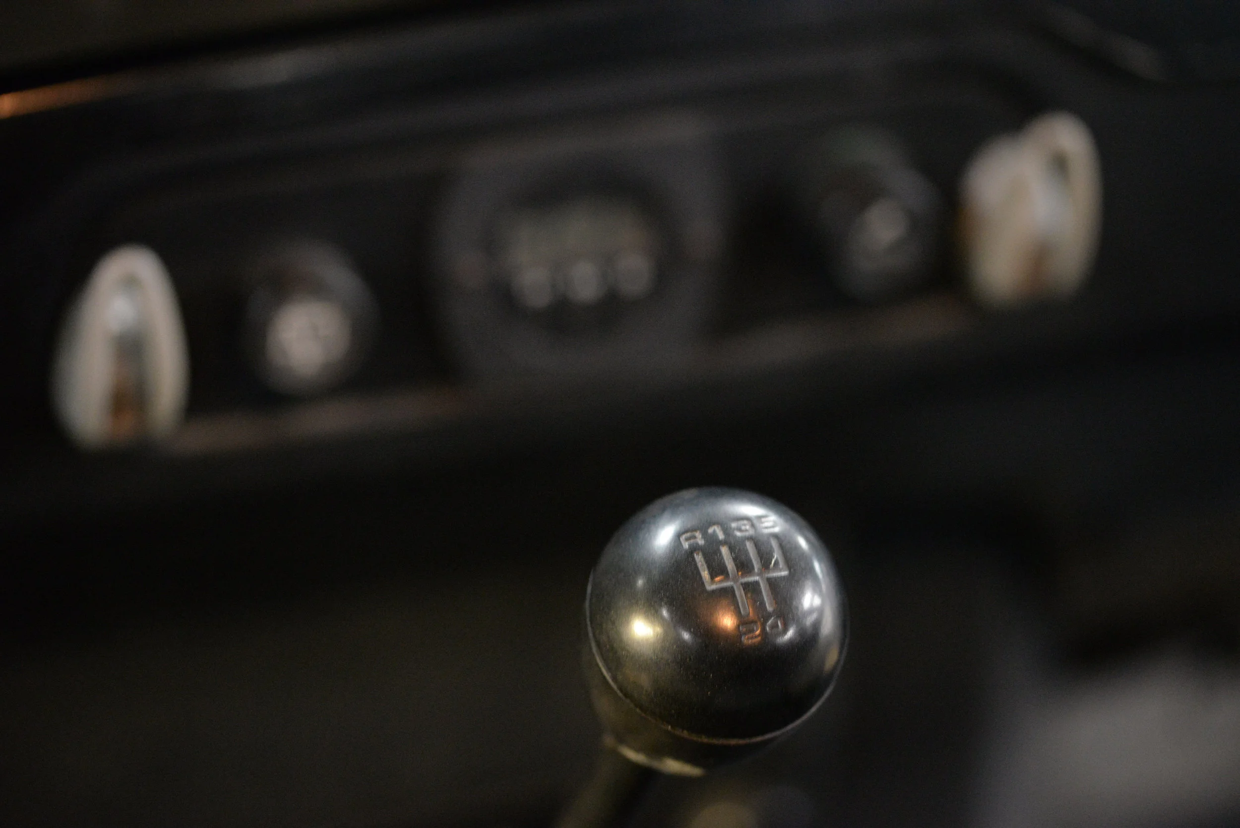 1991 Land Rover Defender 110 - Commonwealth Classics