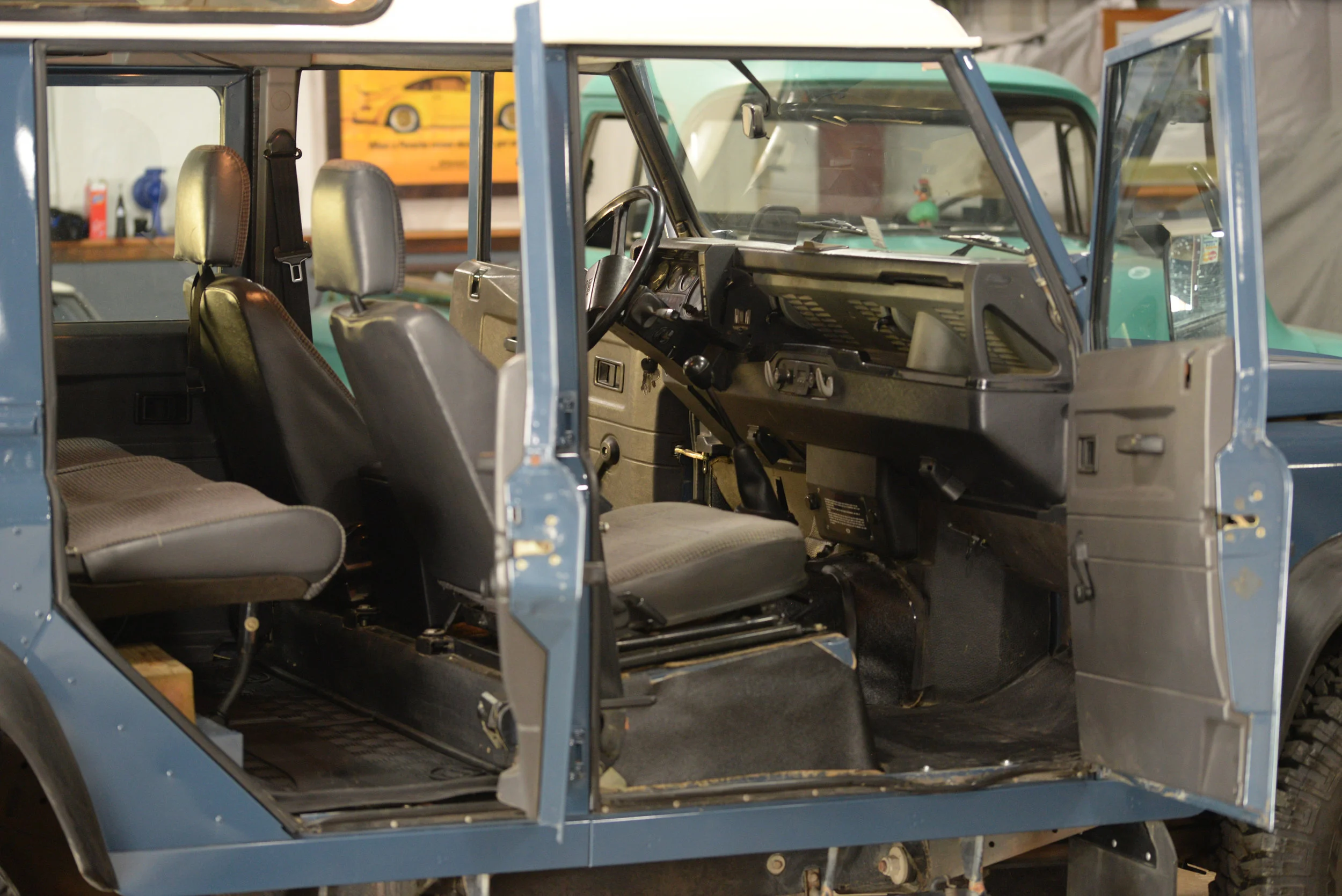 1991 Land Rover Defender 110 - Commonwealth Classics