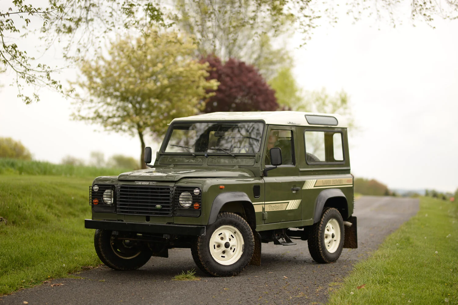 1990 Land Rover Defender 90 - Commonwealth Classics
