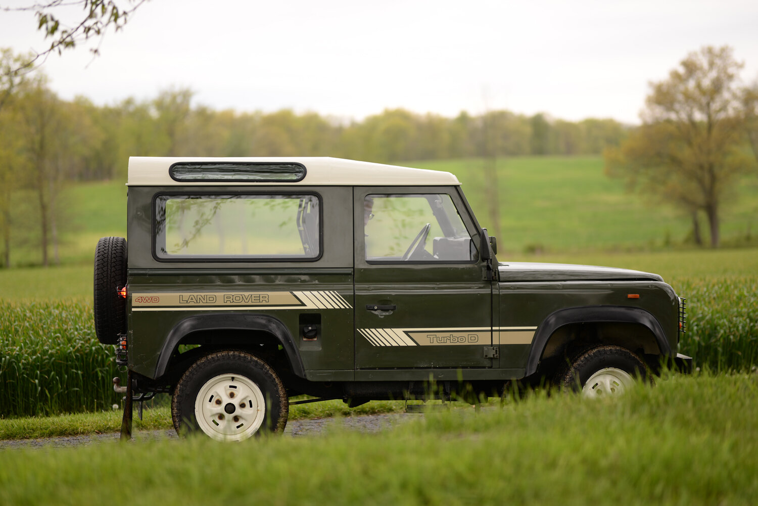 1990 Land Rover Defender 90 - Commonwealth Classics