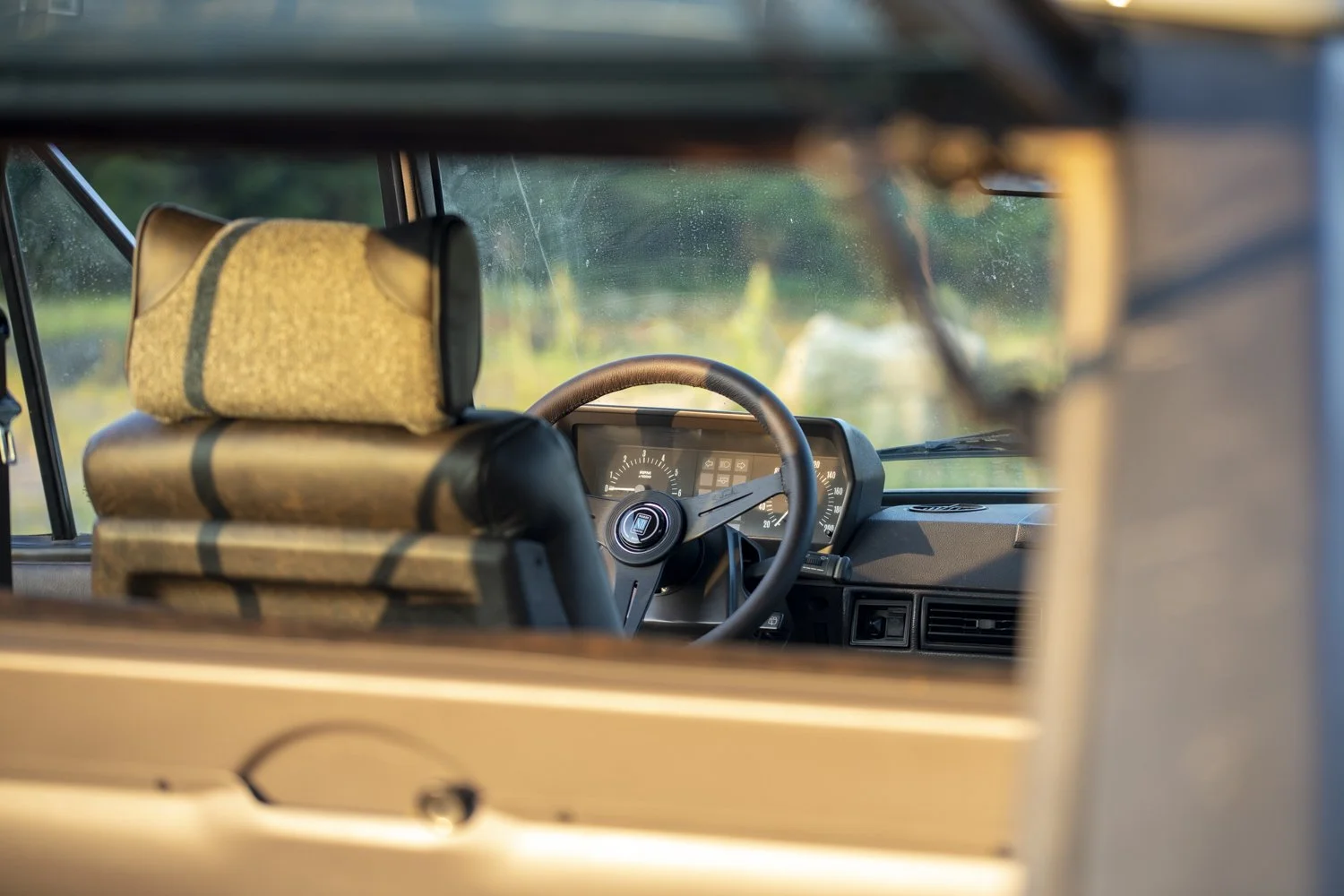 Custom Land Rover Range Rover Classic - Commonwealth Classics