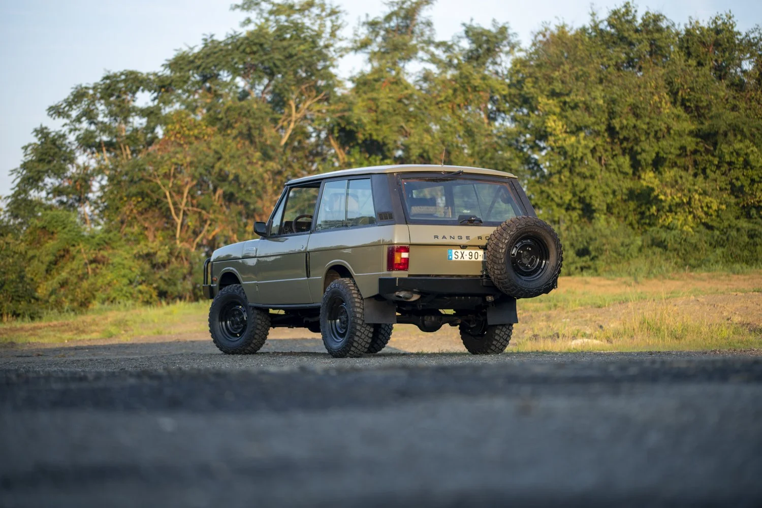 Custom Land Rover Range Rover Classic - Commonwealth Classics