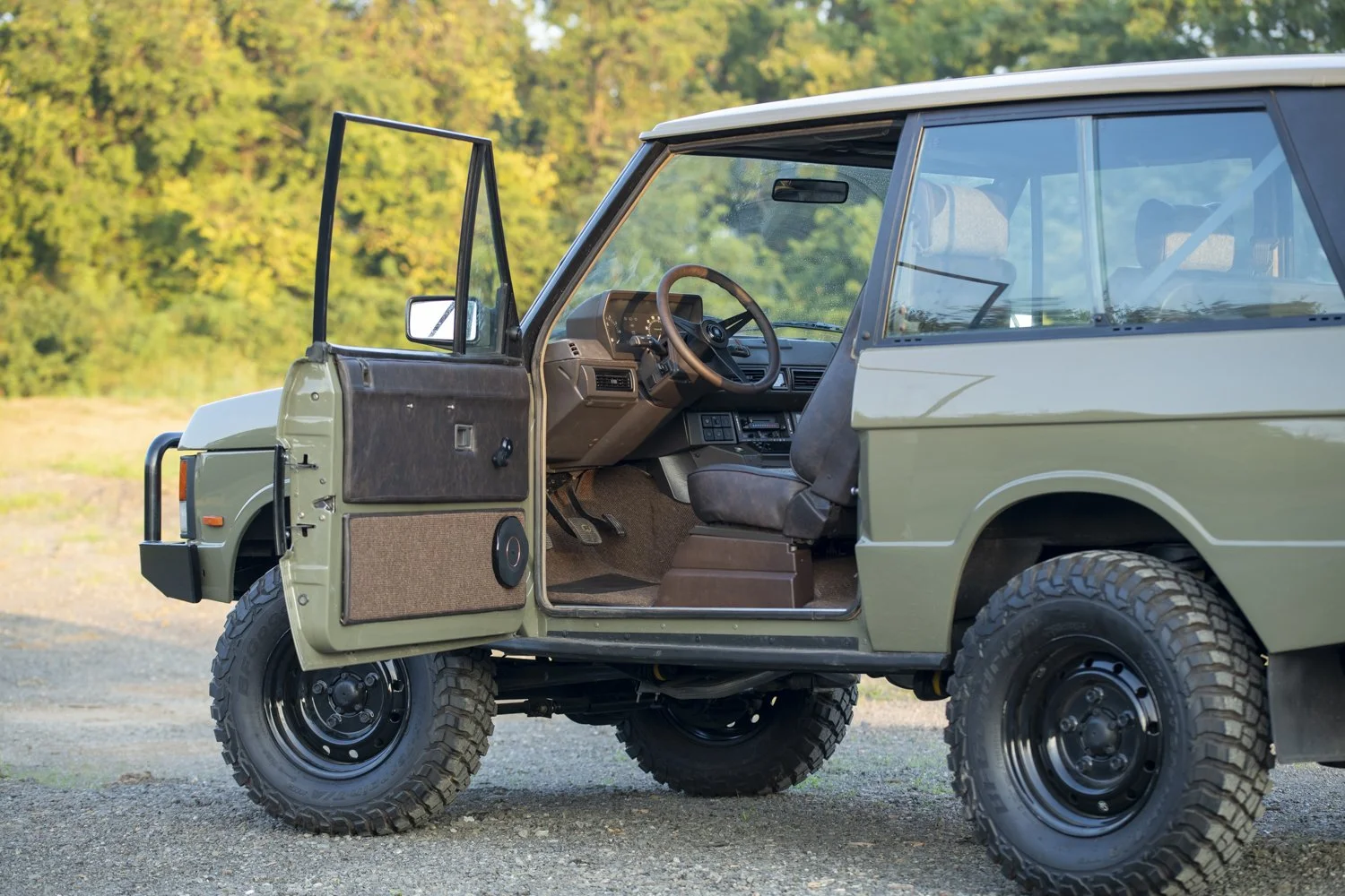 Custom Land Rover Range Rover Classic - Commonwealth Classics
