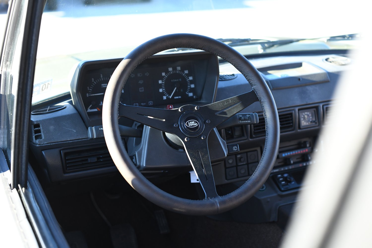 Custom Land Rover Range Rover Classic - Commonwealth Classics