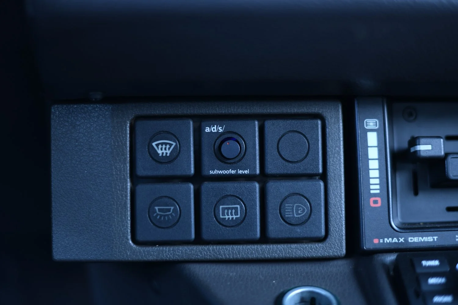 Custom Land Rover Range Rover Classic - Commonwealth Classics