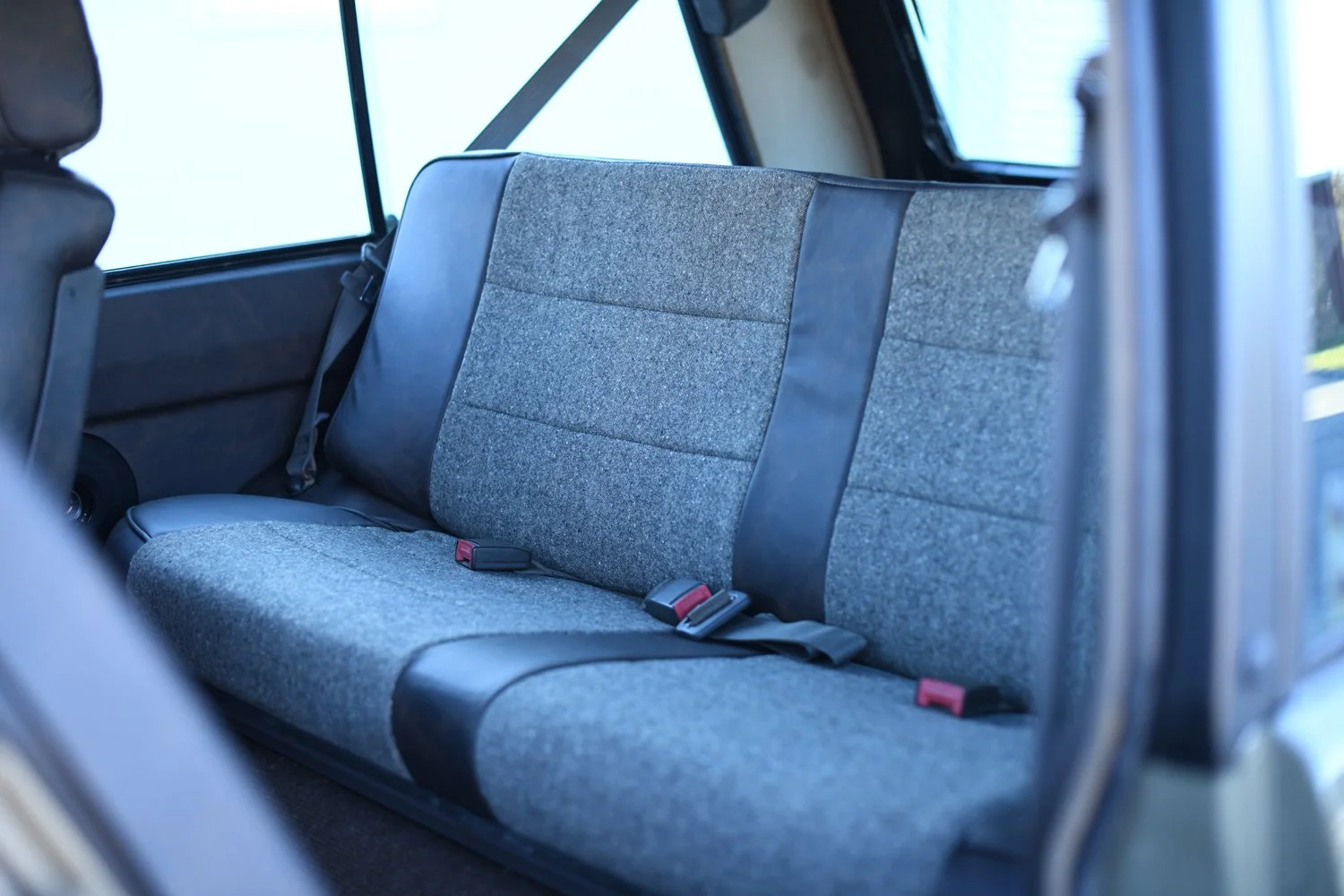 Custom Land Rover Range Rover Classic - Commonwealth Classics