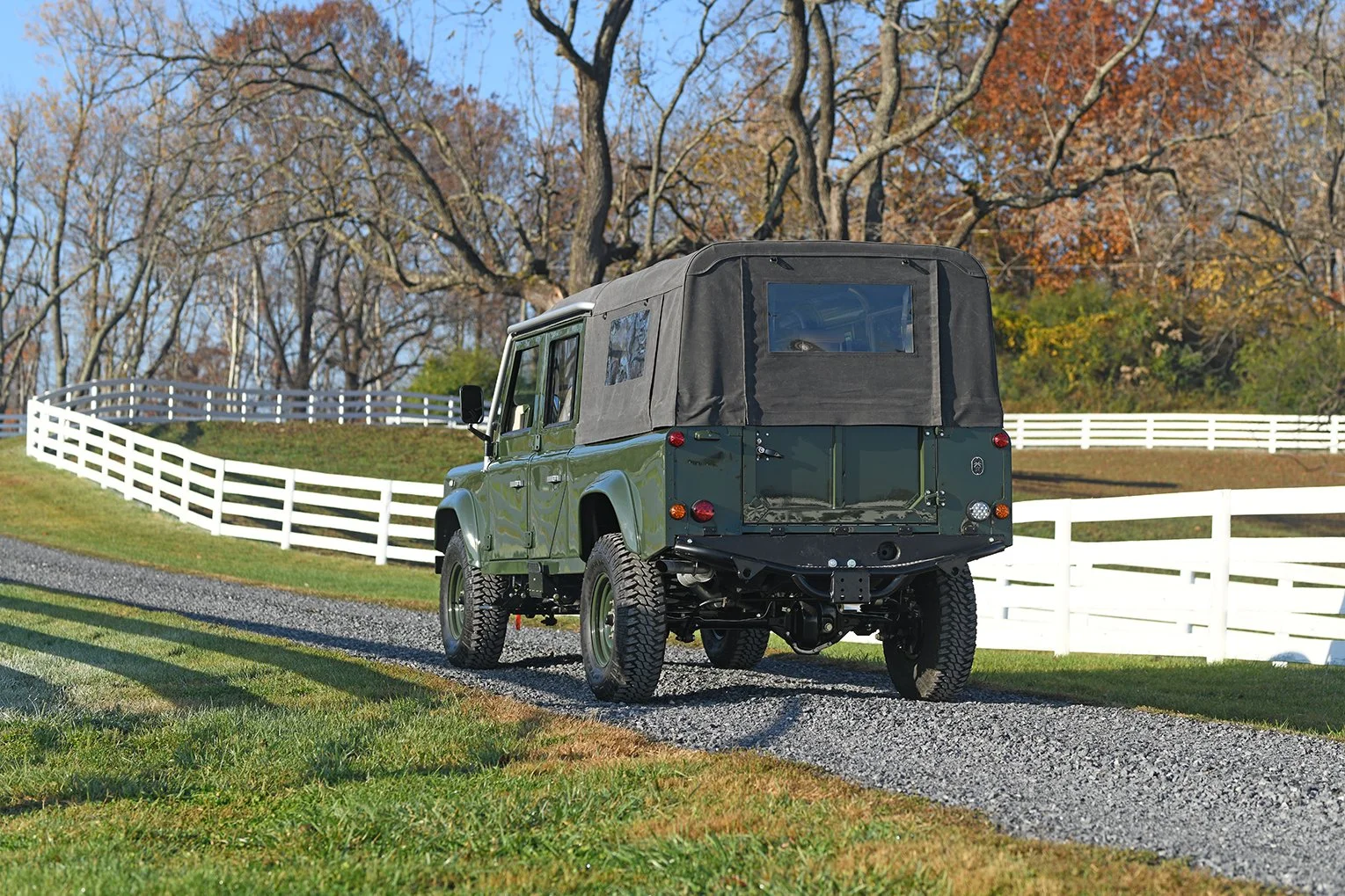 1993 Land Rover Defender 130 - Commonwealth Classics