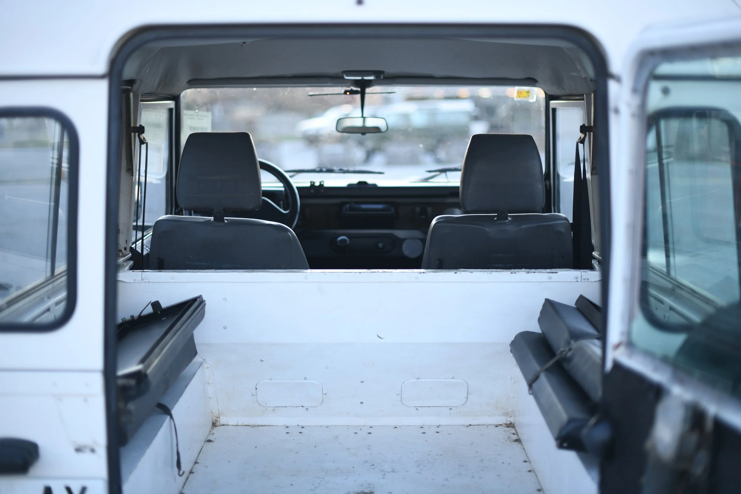 1995 Land Rover Defender 90 - Commonwealth Classics