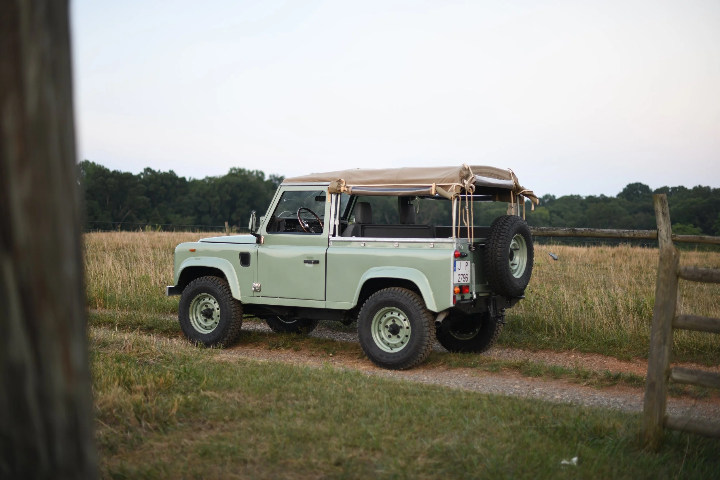 1991 Land Rover Defender 90 - Commonwealth Classics