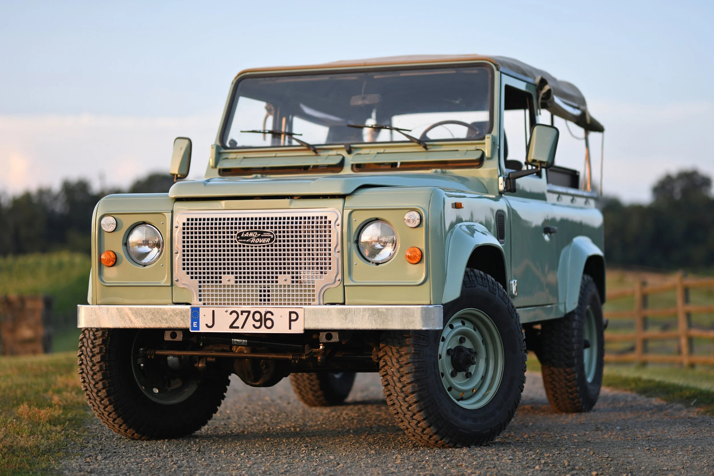 1991 Land Rover Defender 90 - Commonwealth Classics