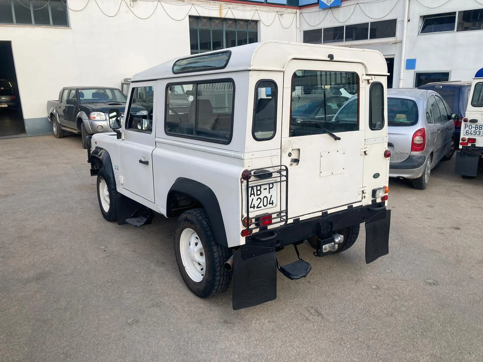 1996 Land Rover Defender 90 - Commonwealth Classics